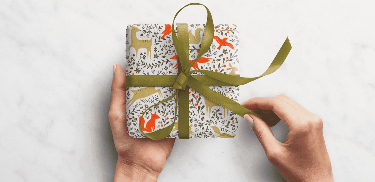 36 Personalized Birthday Gift Ideas for 2024 | VistaPrint US