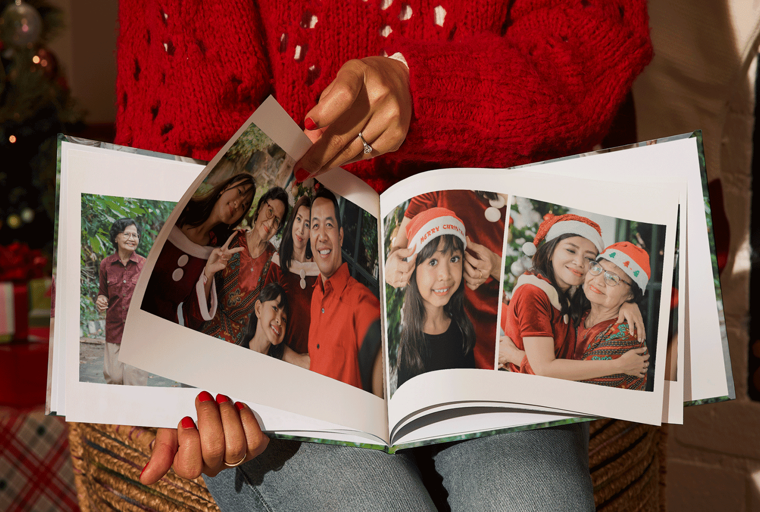 20 Personalized Christmas Gifts for 2025 | VistaPrint US